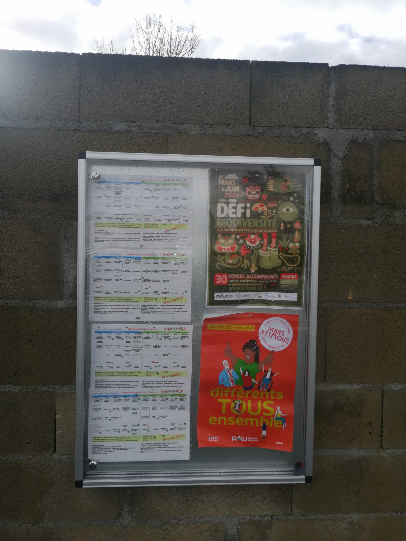 Panneau d’affichage école – Commune de Bougarber